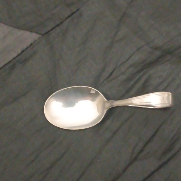 Oneida | Other | Vintage Oneida Tudor Plate Baby Spoon | Poshmark